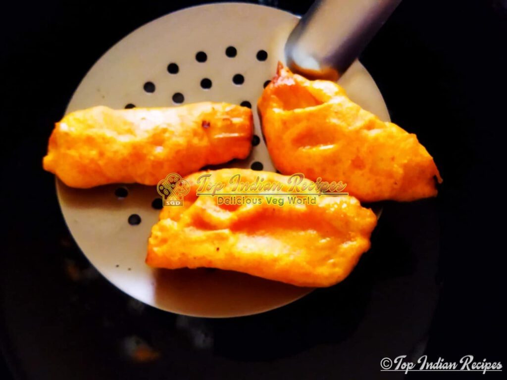 Banana Pakora | Banana Podi | Banana Bajji | Kerala Style Ripe Banana ...